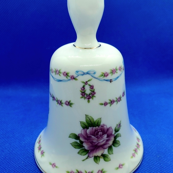 Lefton | Accents | Vintage Lefton China Bell Hand Painted Flowers No ...